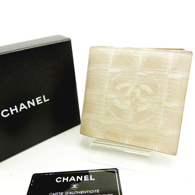 【BIGお買い物ラリー★30%OFFセール中】シャネル CHANEL 二つ折り財布ニュートラベルライン ベージュ レディース 中古