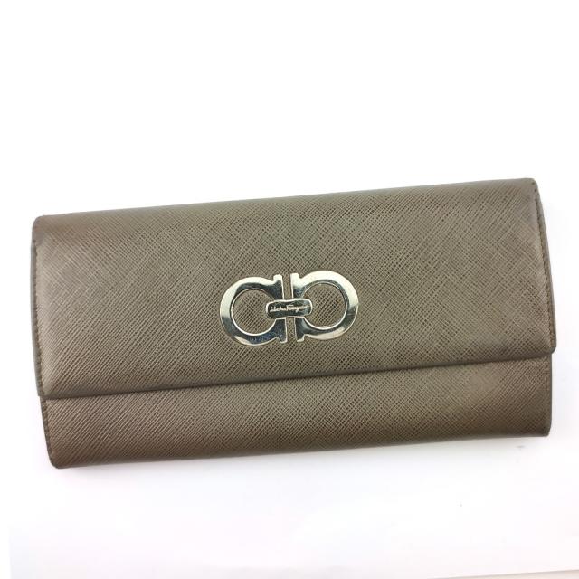 【BIGお買い物ラリー★30%OFFセール中】サルヴァトーレフェラガモ Salvatore Ferragamo 長財布ガンチーニ グレー 灰色 シルバー ゴールド レザー レディース 中古