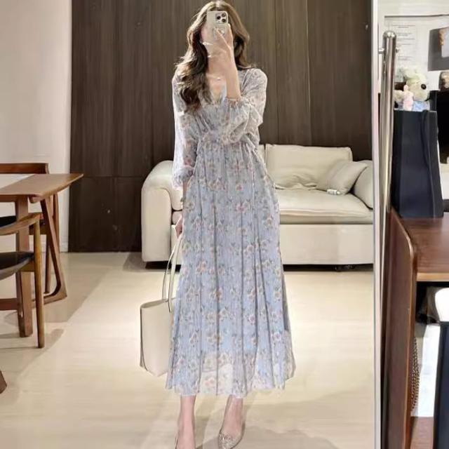 ワンピース ロング 体型カバー ゆったり 花柄 Vネック パフスリーブ 長袖 二の腕カバー きれいめ リゾート