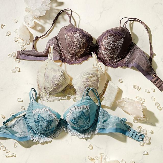 セール50%OFF (アモスタイル)AMOSTYLE きゅっと寄せブラ クリスタル リフレクション ブラジャー(B,C,Dカップ ...