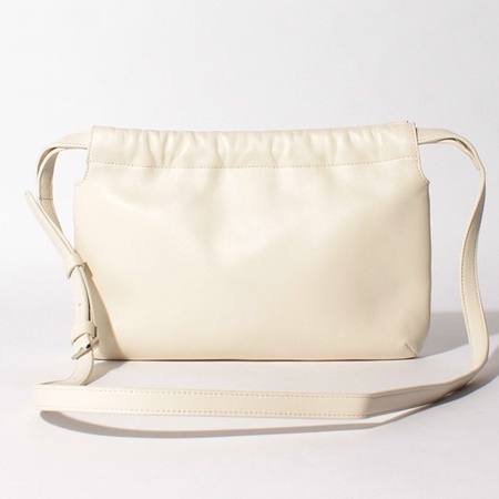 アニエスべー ショルダーバッグ EDiE アイボリー agnes b ブランド 正規品 新品 ギフト プレゼント 人気 おすすめ 誕生日 記念日 クリスマス 送料無料 ラッピング無料