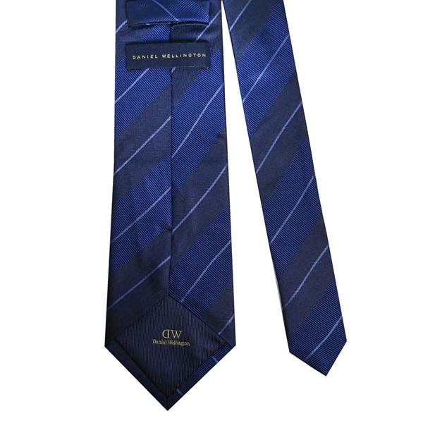 Daniel Wellington ダニエルウェリントン メンズネクタイ チーフ タイバー3点セット ネイビーブルー系 ストライプ DW02800005 Daniel Wellington ダニエルウェリントン メンズネクタイ チーフ