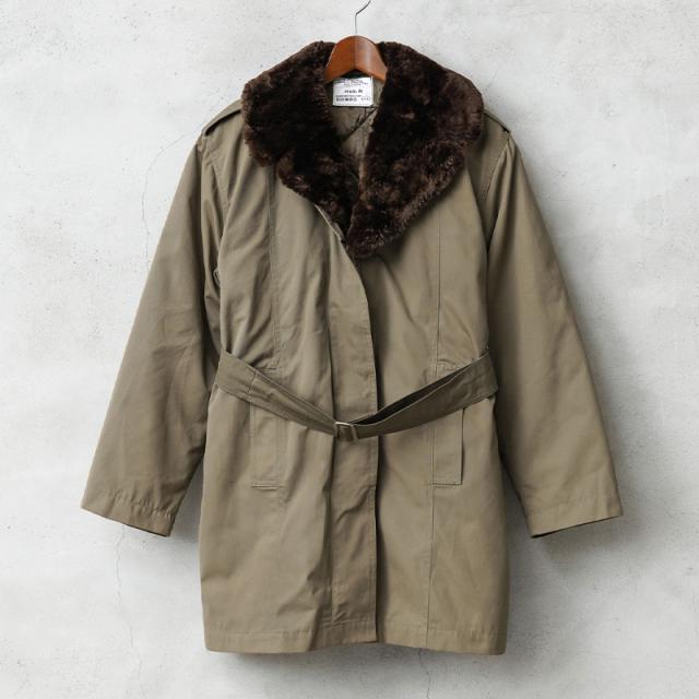 実物 USED ルーマニア軍 レディース BOA COLLAR オフィサーコート キルティングライナー付き【Cx】【I】｜ミリタリー アウター ボア ロングコート 古着 ユーズド ベージュ 防寒 軍放出品 ビジネス おしゃれ