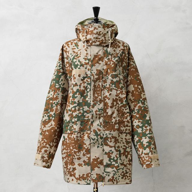 実物 新品 デッドストック デンマーク軍 M-84 デザートカモ WATERPROOF フィールドパーカー【Cx】【I】｜メンズ アウター 迷彩 ミリタリー カモ柄 総柄 大きいサイズ 撥水 アウトドア キャンプ 古着 ファッション おしゃれ