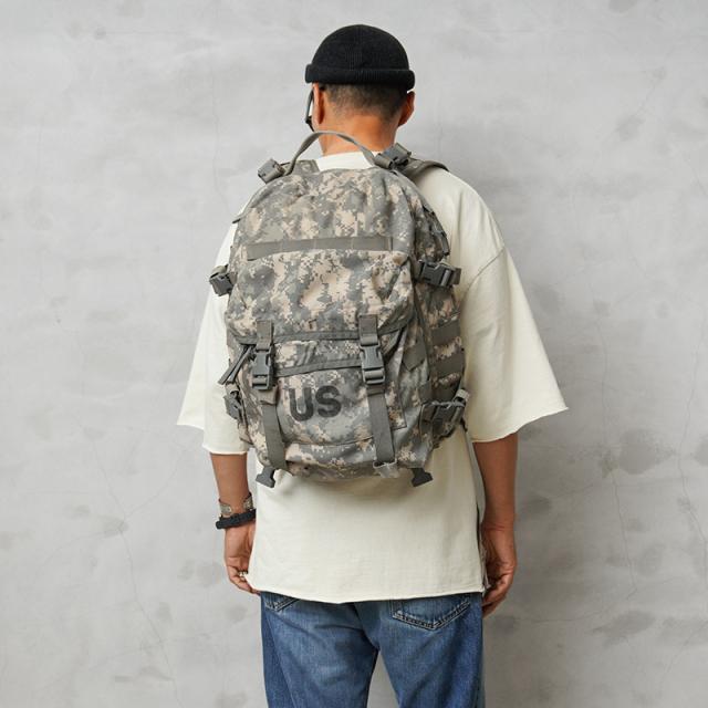実物 USED 米軍 MOLLE II 3DAY アサルトパック ACU（UCP）【Cx】【I】｜ミリタリー 迷彩 メンズ バッグ リュック バックパック アメカジ タクティカル 軍物 サバゲー 軍用バッグ デイパック 放出品 アウトドア 古着
