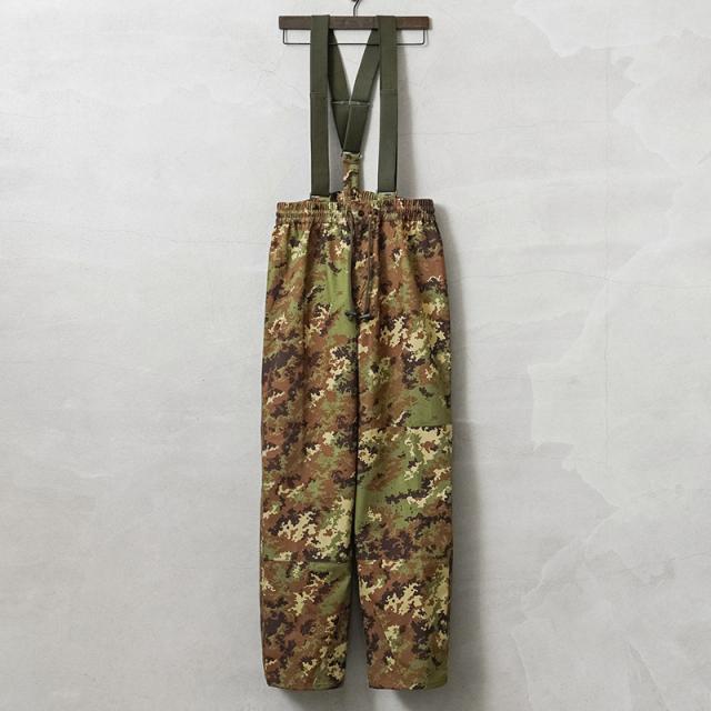 実物 新品 デッドストック イタリア軍 ALL-WEATHER WATERPROOF オーバーパンツ サスペンダー付き ベジタトカモ【HARD TYPE】【Cx】【I】