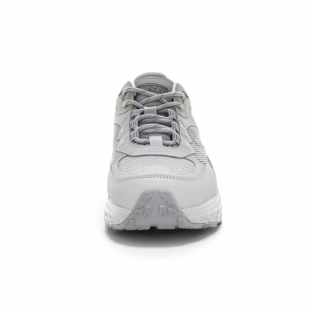 週間百選：ハイテック メンズ/レディース  HT HKU16 EASTEND WP シルバー 外遊びを楽しむためのアウトドアスニーカー _100sen