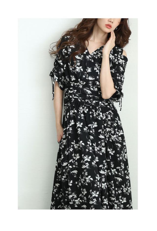 夏新作 レトロで可愛い花が舞う肩あきリボンスリーブカシュクール