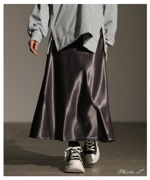 冬新作 光を纏う優雅なサテンフレアスカート レディース ファッション