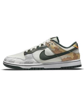 シューズ スニーカー   ナイキ Nike Dunk Low SE 