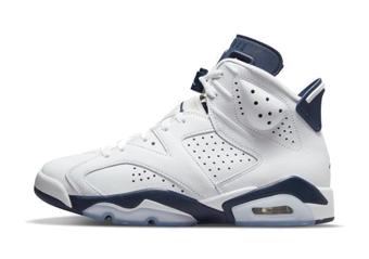 バスケットシューズ バッシュ スニーカー  ミッドナイト　ネイビー  ジョーダン Jordan Air Jordan 6 Re