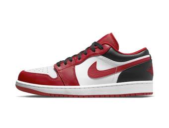 バスケットシューズ バッシュ スニーカー   ジョーダン Jordan Air Jordan 1 Low Bulls Whit