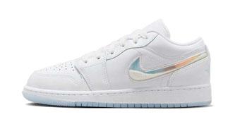 バスケットシューズ バッシュ スニーカー   ジョーダン Jordan Air Jordan 1 Low SE GS GS W