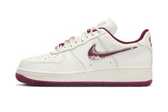 シューズ スニーカー  バレンタインデー  ナイキ Nike Wmns Air Force 1 Low Valentine's