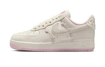 シューズ スニーカー  バレンタインデー  ナイキ Nike Wmns Air Force 1 Low Valentine's