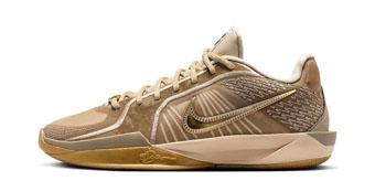 バスケットシューズ バッシュ   ナイキ Nike WMNS SABRINA 2 Stronger Than Gold W G