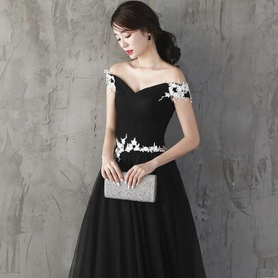 ロングドレス 黒 演奏会 パーティードレス ワンピースドレス ワンピース ドレスワンピ お呼ばれドレス イブニングドレス 二次会 お呼ばれ ステージ衣装 発表会 音楽会 食事会 ブラック 大きいサイズ マキシ丈 袖なし オフショルダー フレア Aライン 無地 レース Vネック 上品