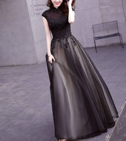 ロングドレス 黒 パーティードレス イブニングドレス 春夏 結婚式 二次会 披露宴 ブラック 大きいサイズ ロング丈 マキシ丈 半袖 袖あり Aライン Xライン フレア 刺繍 レース 花柄 シフォン ハイネック 20代 30代 フォーマル 上品 シンプル きれいめ