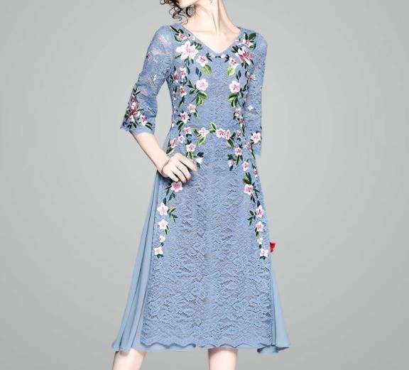 パーティーワンピース ２色 ドレス 花柄 刺繍 レース ?ネック 七分袖 ミモレ丈 膝下丈 フレア エレガント パーティー 結婚式 二次会