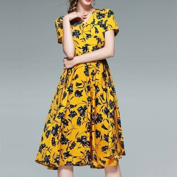 パーティーワンピース プリント 花柄 ?ネック 半袖 Aライン 膝下丈 ミディ丈 フレア 鮮やか エレガント フェミニン パーティー 結婚式