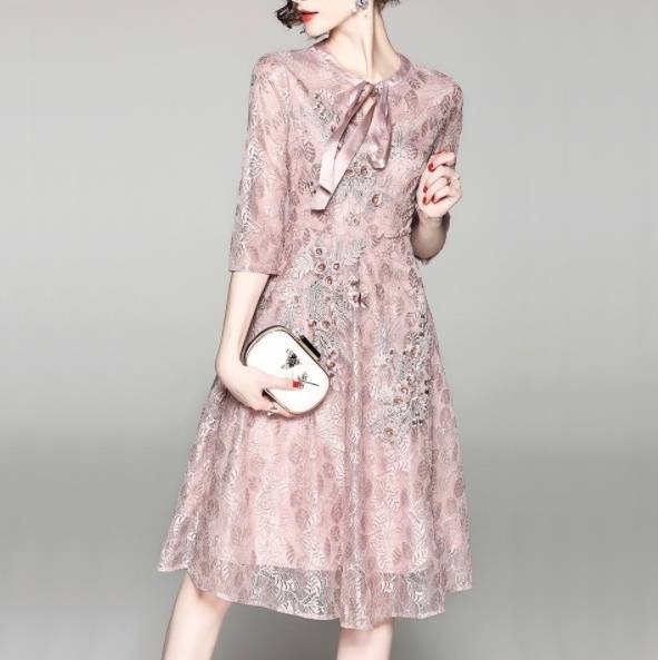 パーティーワンピース 可愛い リボン レース ２色 刺繍 ラウンドネック 七分袖 膝丈 Aライン ドレス フレア ピンク キュート