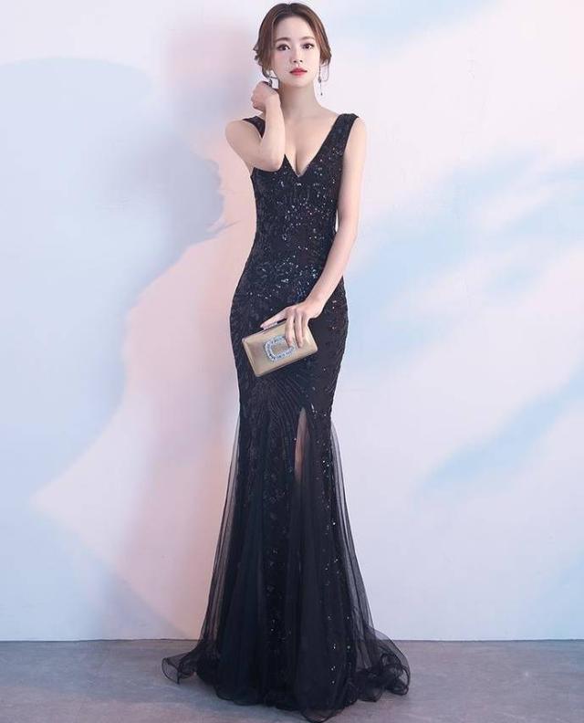 ロングドレス 黒 パーティードレス イブニングドレス 春夏 結婚式