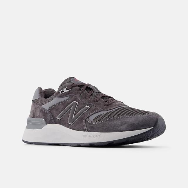 ニューバランス ウォーキングシューズ 幅広4E メンズ Newbalance Walking Fresh Foam 880 v7 クッション性 ローカット 男性用 スニーカー スポーティ 運動靴 大きいサイズ メンズスニーカー 灰色 グレー 紳士靴 ブランド NBウォーキング くつ クツ/MW880-BA7