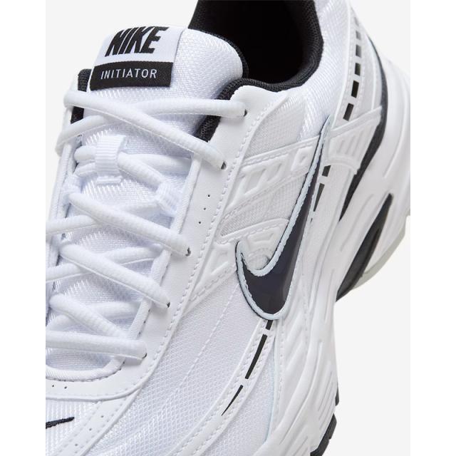 ナイキ スニーカー メンズ NIKE イニシエーター ローカット ランニングシューズ ジョギング ウォーキング 男性 スポーツシューズ 運動靴 スポーティ 白 紳士靴 大きいサイズ 普段履き ブランド nike INITIATOR くつ/394055-100