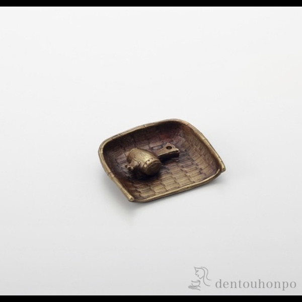 「送料無料」 銅製 香立 箕に小槌 ( お香 線香 リラックス 仏具 人気 高岡銅器 結婚 出産 内祝い 引き出物 金婚式 )