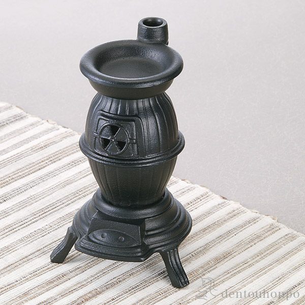 「送料無料」 オイルポット ストーブ 黒 ( 岩鋳 お香立て インセンス インテリア 雑貨 香皿 南部鉄器 結婚 出産 内祝い 引き出物 )