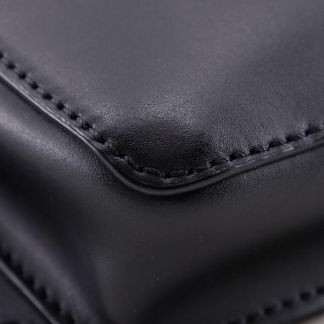 VALENTINO GARAVANI ヴァレンチノ ガラヴァーニ VLTNロゴ スタッズ