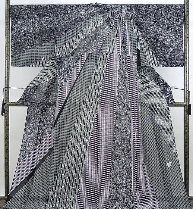 夏物  訪問着 新品仕立済 正絹 夏物 亀甲小花たたき模様 絽訪問着 新品  仕立て上がり  着物