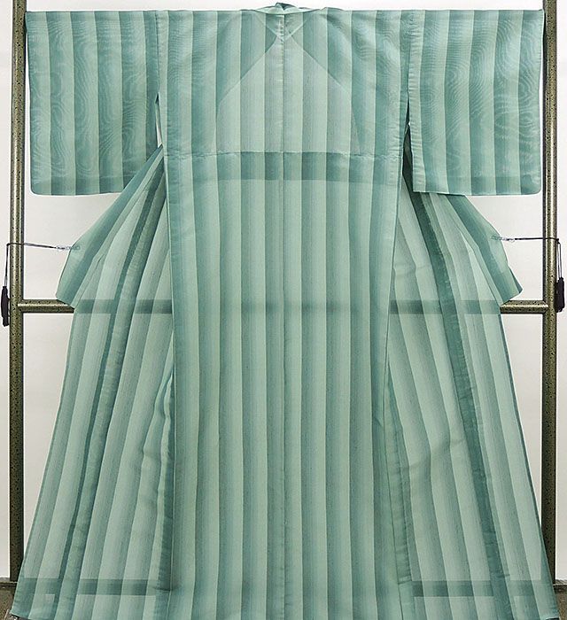 夏物  紬 新品仕立済 正絹 夏物 蕪重織物謹製 夏織物夏陰 縦縞ぼかし 紗紬 新品  仕立て上がり  着物