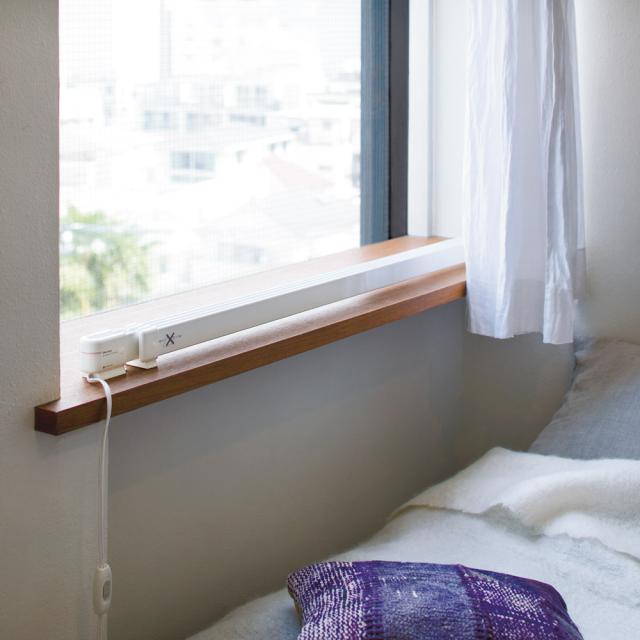 結露と冷気を抑制！「窓際ヒーター」幅90-120cm伸縮式 季節家電 生活家電 暖房器具 ヒーター 610404