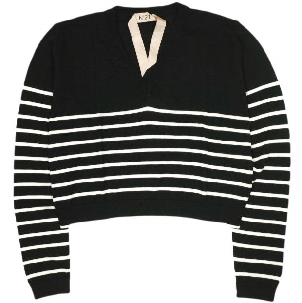 新品 N°21 ヌメロヴェントゥーノ 23SS メリノウールVネックボーダークロップドニット 23S-A027-9000 38 BLACK セーター 定価64,900円
