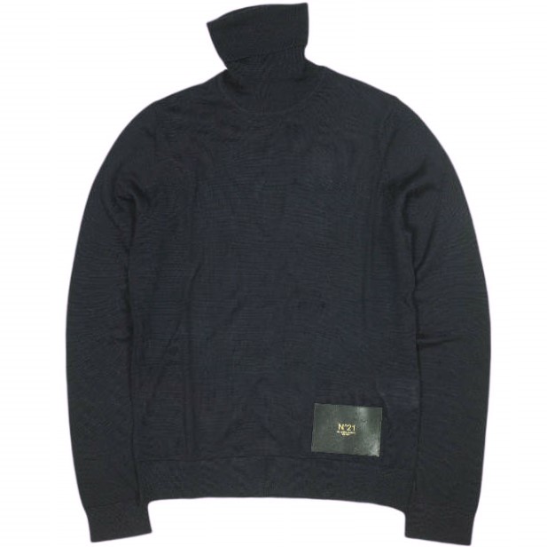 新品 N°21 ヌメロヴェントゥーノ 22AW ロゴパッチ メリノウールタートルネックニット 22I-A036-9000 40 NAVY セーター 定価63,800円