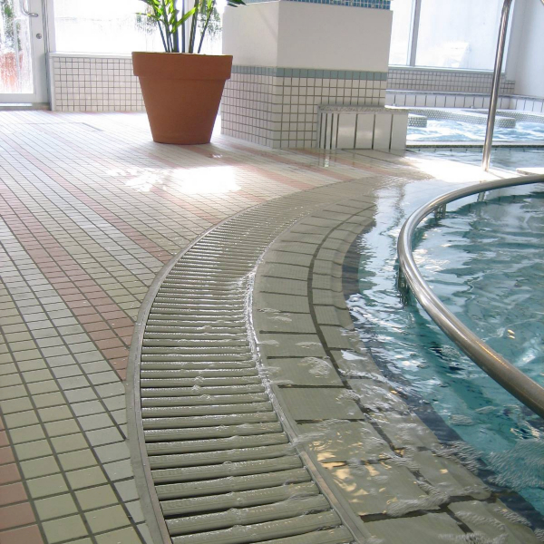 プール・グレーチング巻き取りタイプ ステップロール 240mm・250mm幅