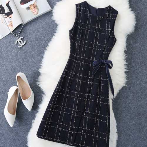 大きいサイズ ワンピース ウール チェック柄 ドレス リボン ネイビー クルーネック タイト スタイリッシュ ノースリーブ 膝丈 秋 冬 大人 かわいい 上品 シック お呼ばれ パーティー 二次会 デート レディース 上20 かわ大