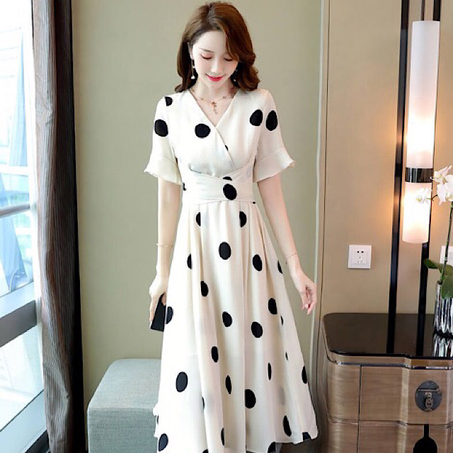即納 即日発送 在庫処分 大きいサイズ レディース ロング丈 ハイウエスト A型 Vネック 2020秋 新着 ドット ワンピース ドレス 半袖 フリル