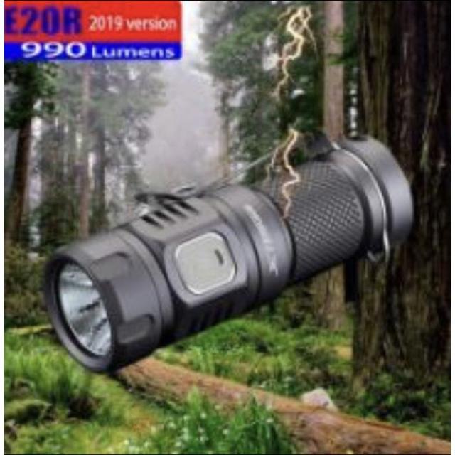 Jetbeam フラッシュライト 990LM トーチライト 16340バッテリー付き