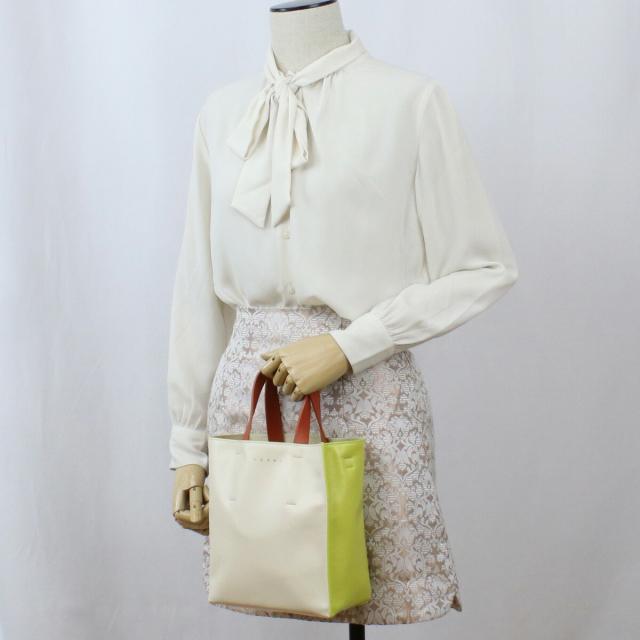 【新品】マルニ MARNI  トートバッグ ショルダーバッグ 2way SHMP0040Q0　P2644　Z637V ホワイト系 イエロー系 bag-01 cp05  gif-03w 新品】マルニ MARNI トートバッグ ショルダーバッグ 2way SHMP0040Q0