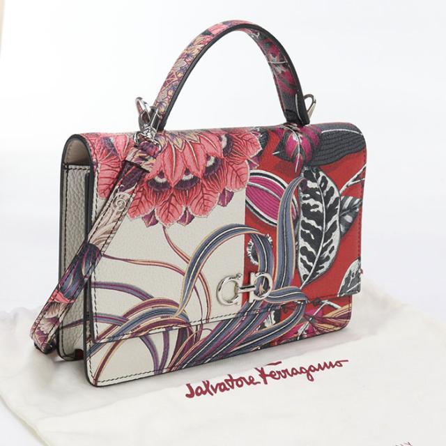 中古良品FERRAGAMO フェラガモ ハンドバッグ 22 D866 2WAY ガンチーニ レディース レッド