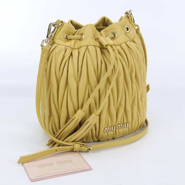 中古良品MIUMIU(OUTLET) ミュウミュウ アウトレット 斜め掛け ショルダーバッグ 5BE014 マテラッセ レディース イエロー