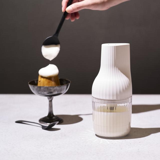 自動生クリームホイッパー 生クリッチ DK5150 貝印 KAI 泡だて器 自動 電動 USB充電式 ミキサー 生クリーム お菓子作り 製菓道具 キッチン家電 おしゃれ