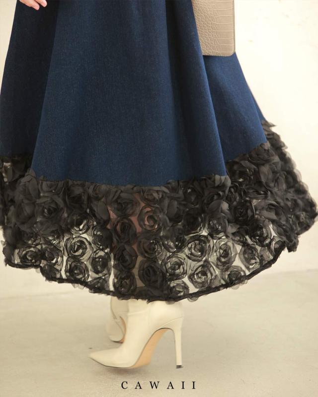 再入荷12月4日 裾で広がる黒薔薇のデニム調ミディアムスカート cawaii fzp00200od S~L対応 インディゴ 日常使い おでかけ エレガント おしゃれ 薔薇モチーフ 裾レース フレア 後ろゴム レディース ファッション 大人 ママ ミセス 30代 40代 50代