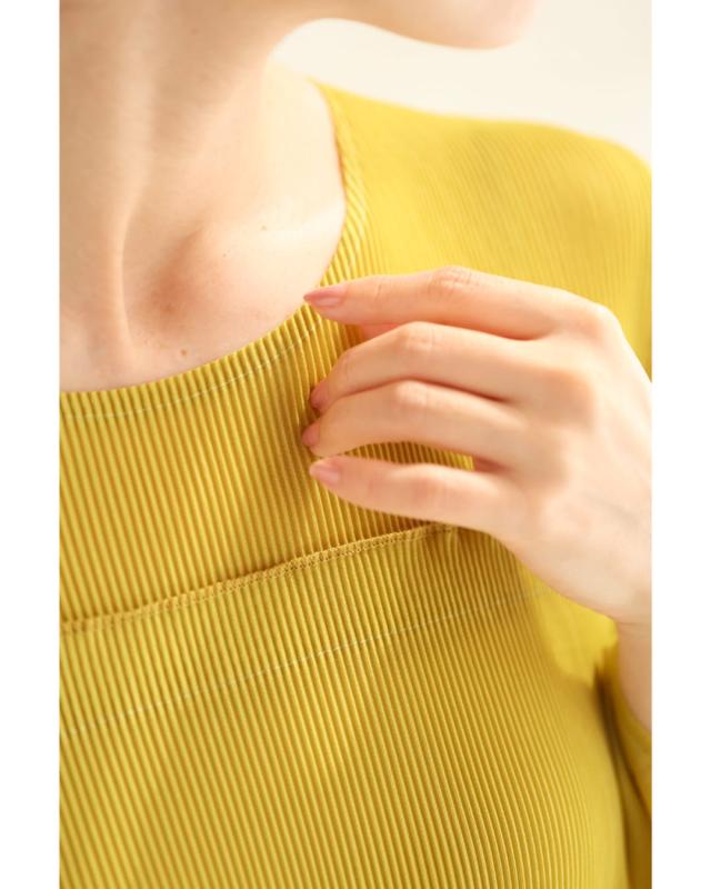 再入荷8月24日 花舞うように広がる段プリーツロングワンピース cawaii