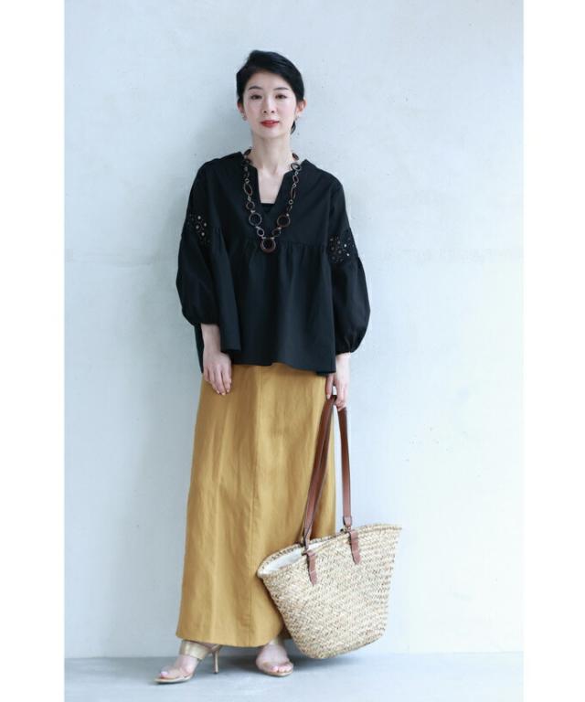 再入荷8月4日 （黒）サークルレース袖の涼やかAラインブラウストップス