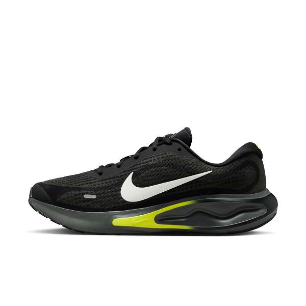 ◆◆ ＜ナイキ＞ NIKE ジャーニー ラン FN0228 (008) ランニングシューズ