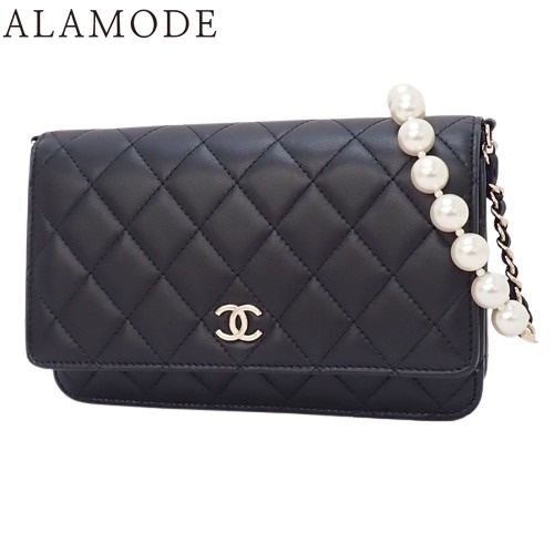CHANEL(シャネル) マトラッセ パールチェーン ロングウォレット ショルダーバッグ 肩掛け 斜め掛け ラムスキン フェイクパール ブラック黒 ホワイト白 シャンパンゴールド金具 レディース 40802144965【中古】【アラモード】