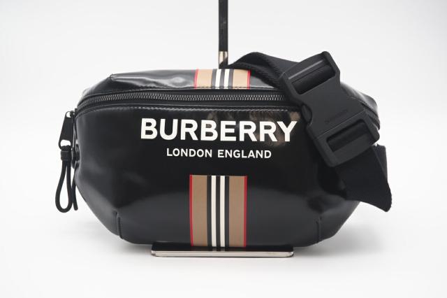 ☆安心の3大保証☆ ABランク ≪BURBERRY バーバリー/ボディバッグ≫ 8030018 コーティングキャンバス レザー ロンドンイングランド ック マルチカラー